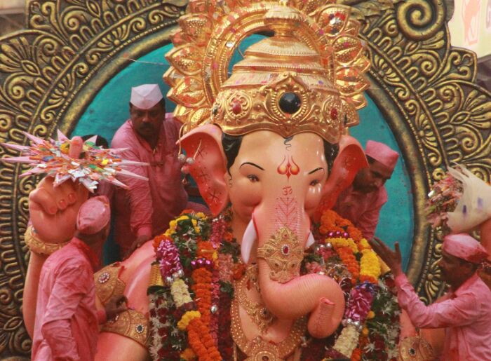 Lalbaugcha Raja Visarjan 2025: Date, Time, Route & Live Updates ...